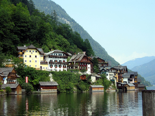 Hallstatt - Made in China - Reisemagazin - LILIGO.com